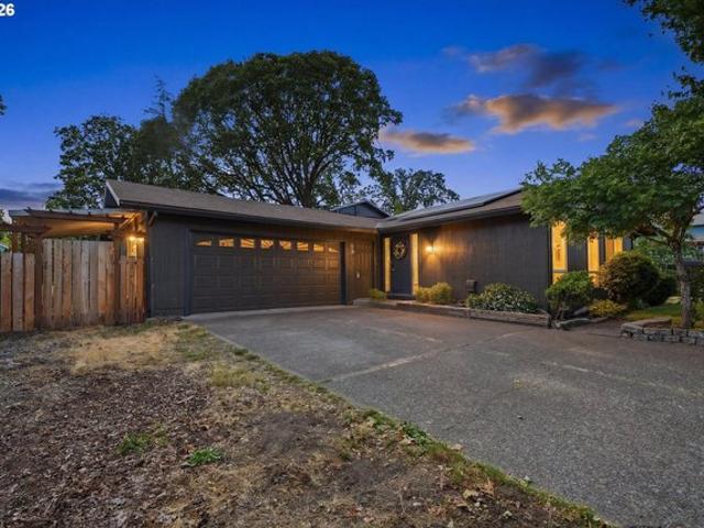 909 N Sitka Ave, Newberg, OR 97132
