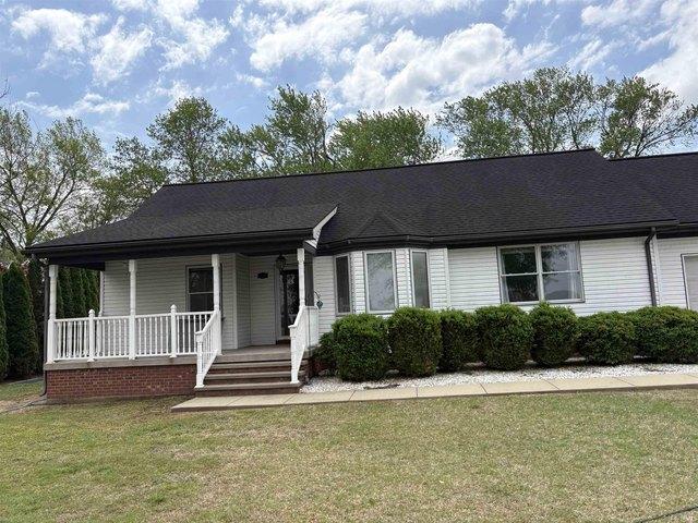 909 North St, New Harmony, IN 47631