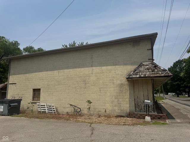 909 Nursery Road