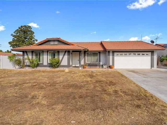 909 S Vine Ave, Bloomington, CA 92316