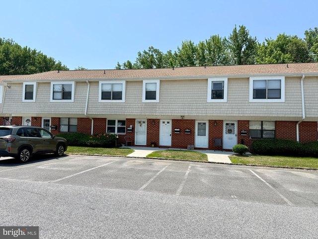 909 Silver Ct, Hamilton, NJ 08690