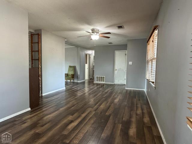 909 Sycamore Cove