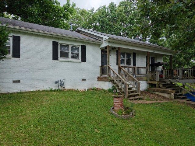909 Patton Ave, Cabool, MO 65689