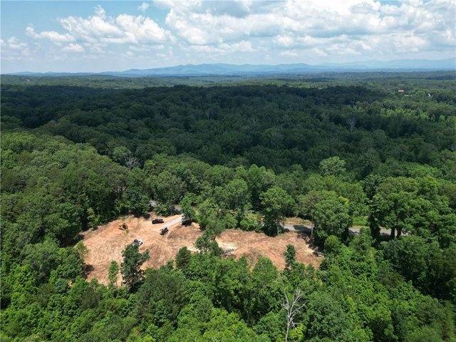 909 Roundtop Rd, Ellijay, GA 30540