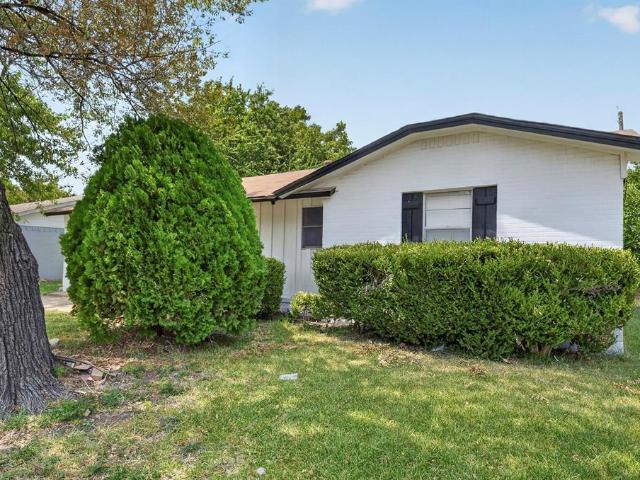 909 Rosewood Hills Drive