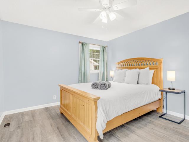 909 Rebel Cir