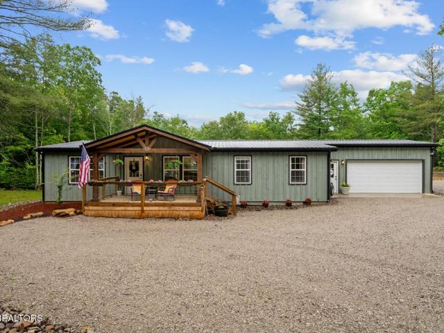 909 Remington Rd