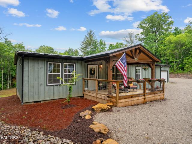 909 Remington Rd