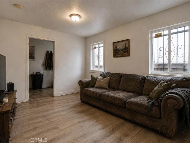 909 W 132nd Street