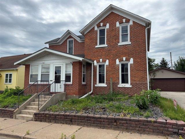 909 W Main St, Arcadia, WI 54612
