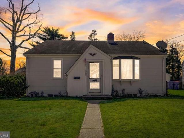 909 Woodland Ave, Millville, NJ 08332 in Millville, New Jersey