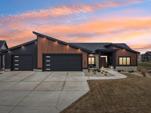 909 Westbridge Ct, Waunakee, WI 53597