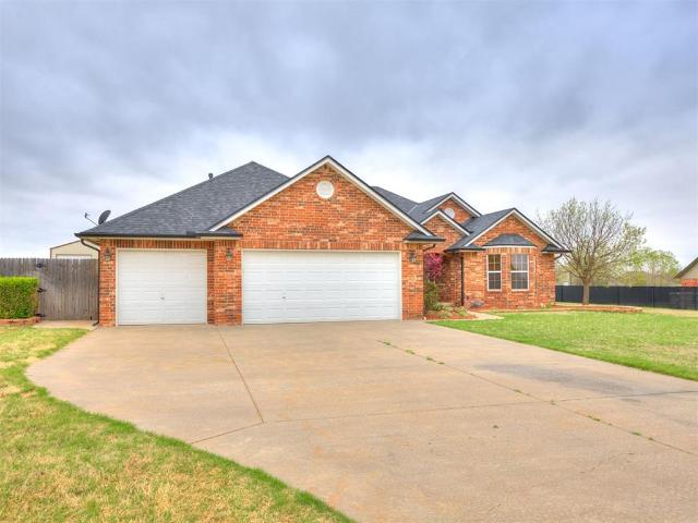 909 Whispering Creek Court