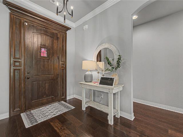 909 Via Firenze Avenue