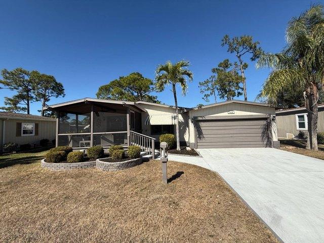 909 Via La Paz, North Fort Myers, FL 33903