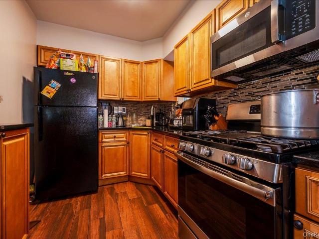 90 25A & 90 27 Elmhurst Avenue