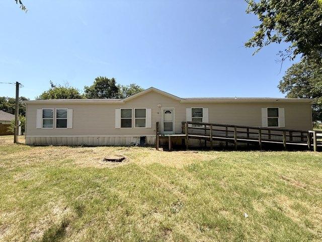 90 2nd St, Honey Grove, TX 75446