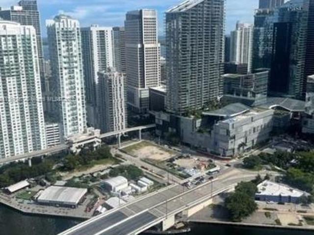 90 3rd St SW #4203, Miami, FL 33130