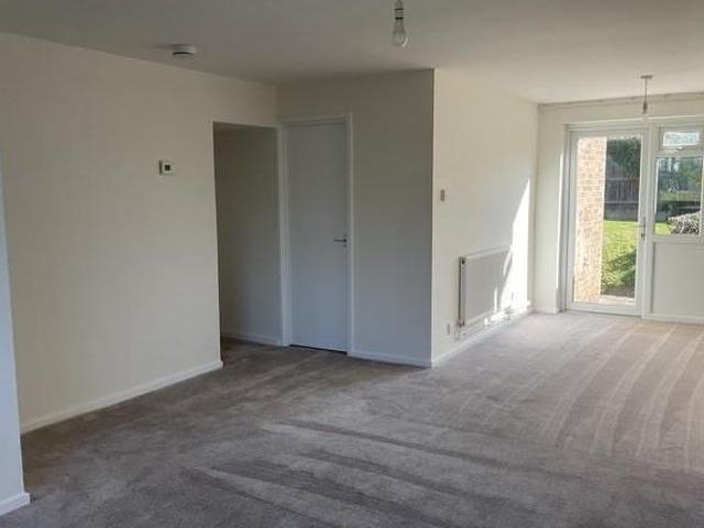 90 Tenterden Drive, Canterbury, Kent CT2, 4 bedroom property to rent 69929064 | PrimeLocation