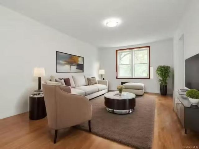 90 UNION ST APT 2A, NEW ROCHELLE, NY 10805 Single Family Resid.