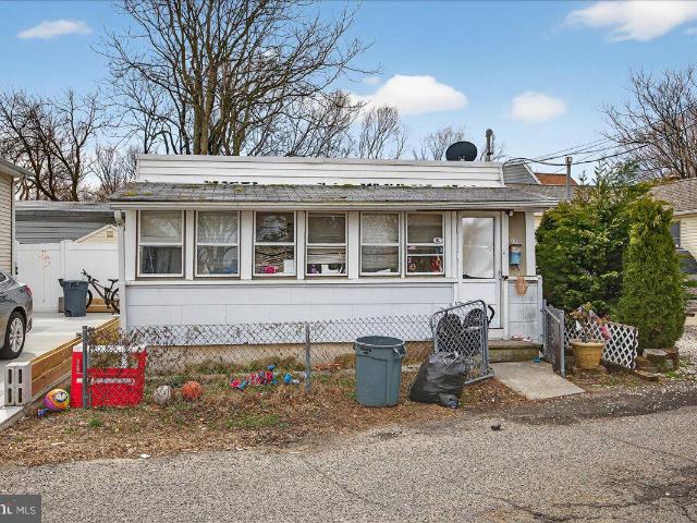 90 Washington Ave, Keansburg, NJ 07734 | MLS #NJMM2004