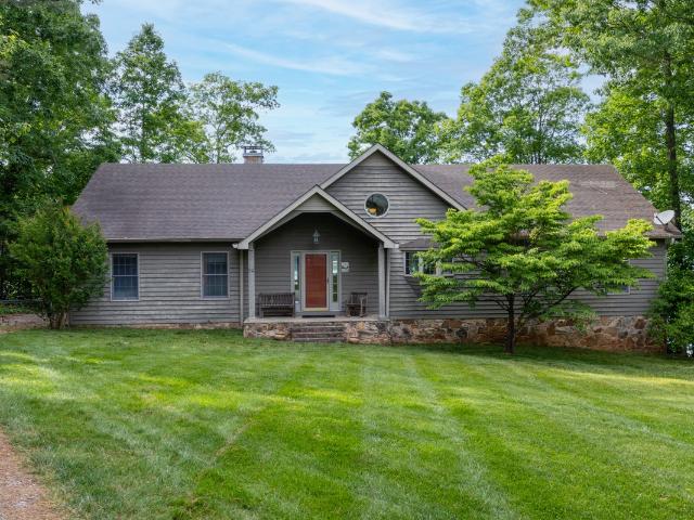 90 Wildwood Ct