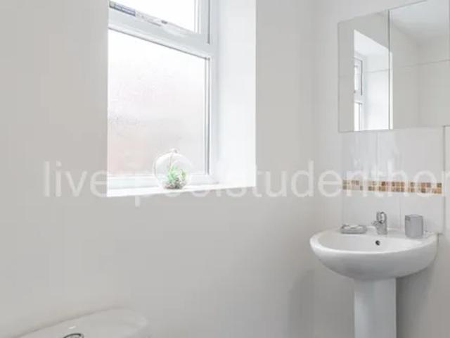 90 Albert Edward Road, Liverpool, L7 8RZ, United Kingdom | 4 bed house for rent #154576567 | Rentberry