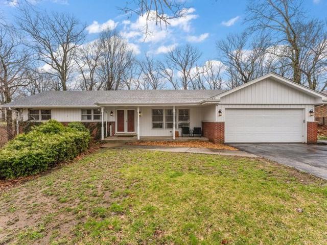 90 Alpine Ln, Crete, IL 60417