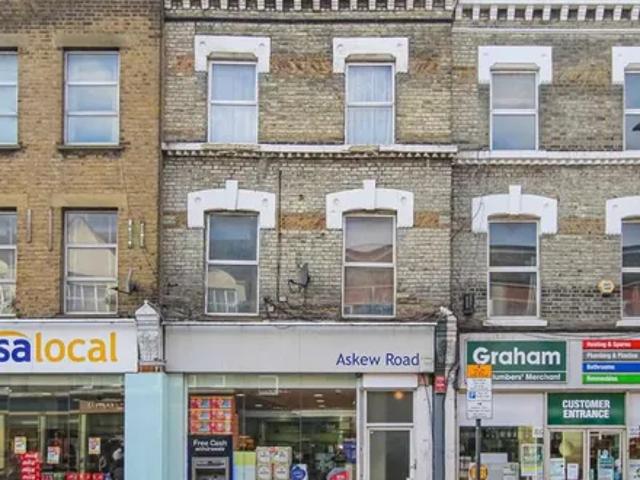 90 Askew Road, London, W12 9AU, United Kingdom | 2 bed house for rent #167692824 | Rentberry