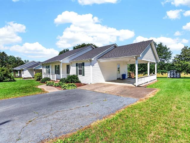 90 Ayers Lane
