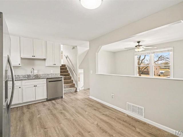 90 Brightmoor Dr, Florissant, MO 63033 | MLS #26006