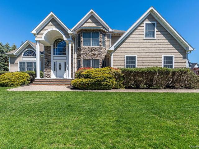 90 Caiola Ct, Greenport, NY 11944 | MLS #983273 | Compass