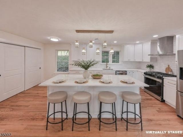 90 Chestnut St, Morristown, NJ 07960