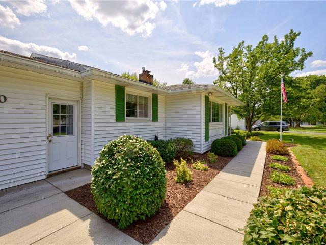 90 City View Drive