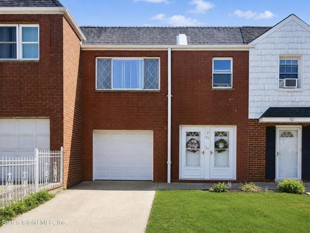 90 Comstock Ave, Staten Island, NY 10314