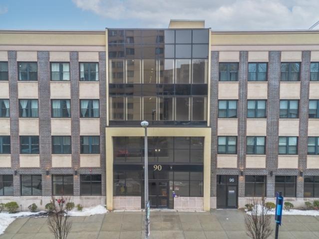 90 Clinton Ave # 206