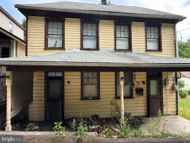 90 Douglas Ave, Lonaconing, MD 21539