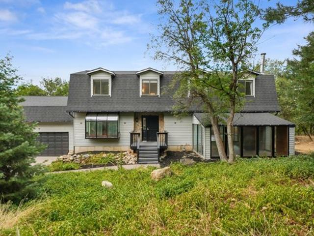 90 E Broadhollow Dr, Woodland Hills, UT 84653