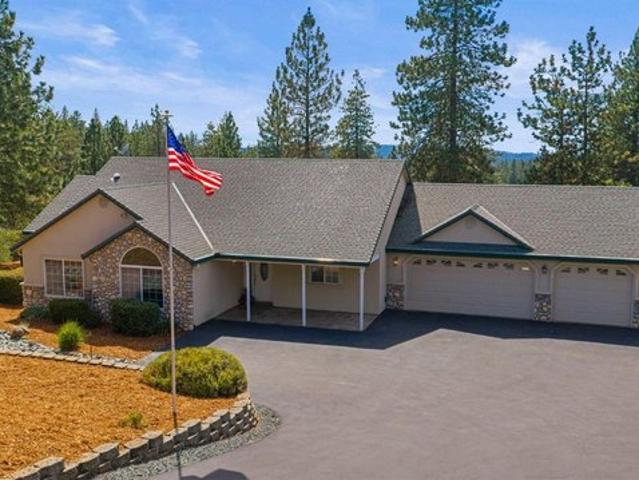 90 Edelweiss Ln, Applegate, CA 95703