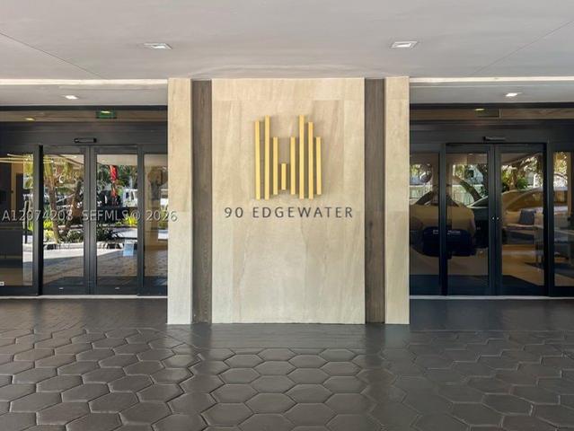 90 Edgewater Dr Ph 11, Coral Gables, FL 33133