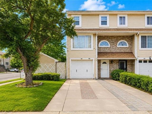 90 Elson St, Staten Island, NY 10314