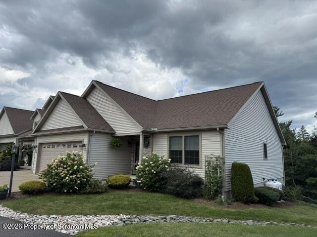 90 Grandview Dr, Tunkhannock, PA 18657