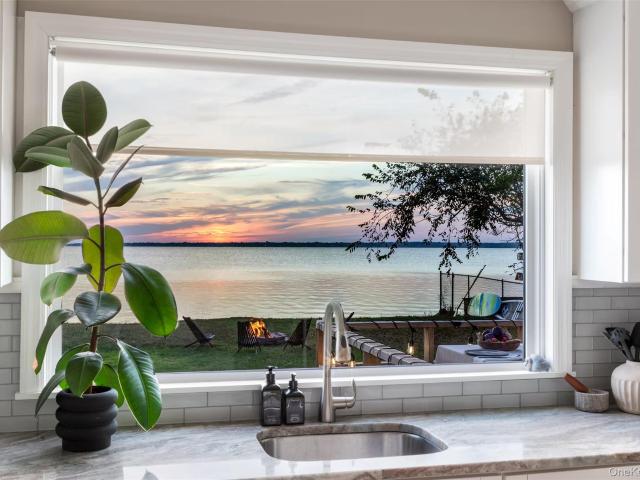 90 Grandview Drive