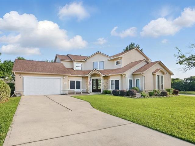 90 Greenview St, Montgomery, TX 77356
