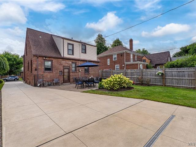 90 Hendricks Boulevard