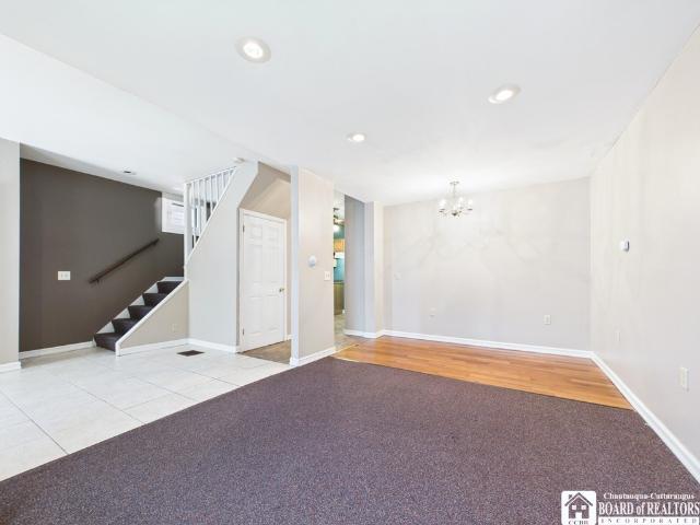 90 Heath Street