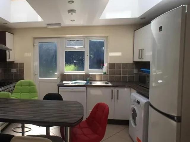 90 Heeley Road, Metchley, B29 6EZ, United Kingdom | 7 bed townhouse for rent #56035988 | Rentberry