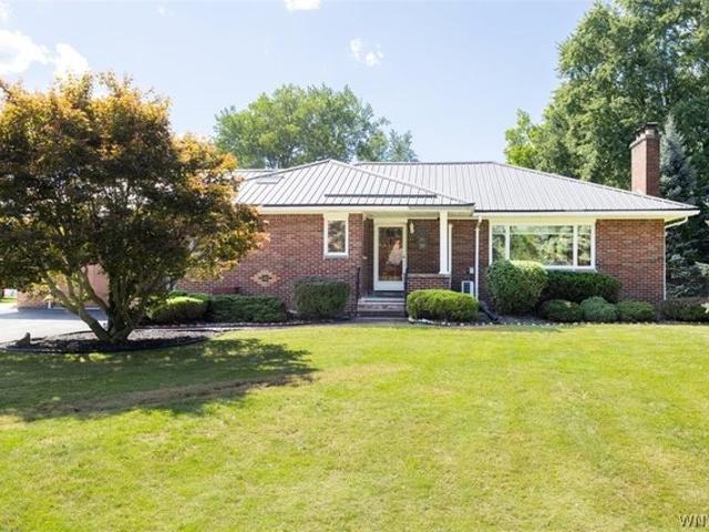 90 Homeward Pl, Elma, NY 14059