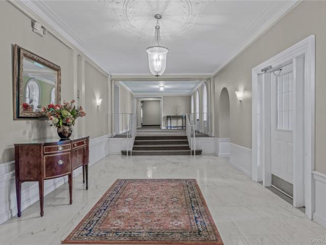 90 Knightsbridge Road 3N