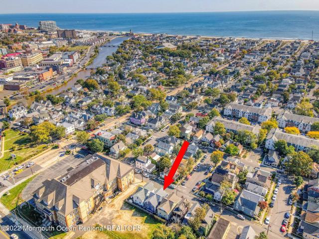 90 Lawrence Avenue